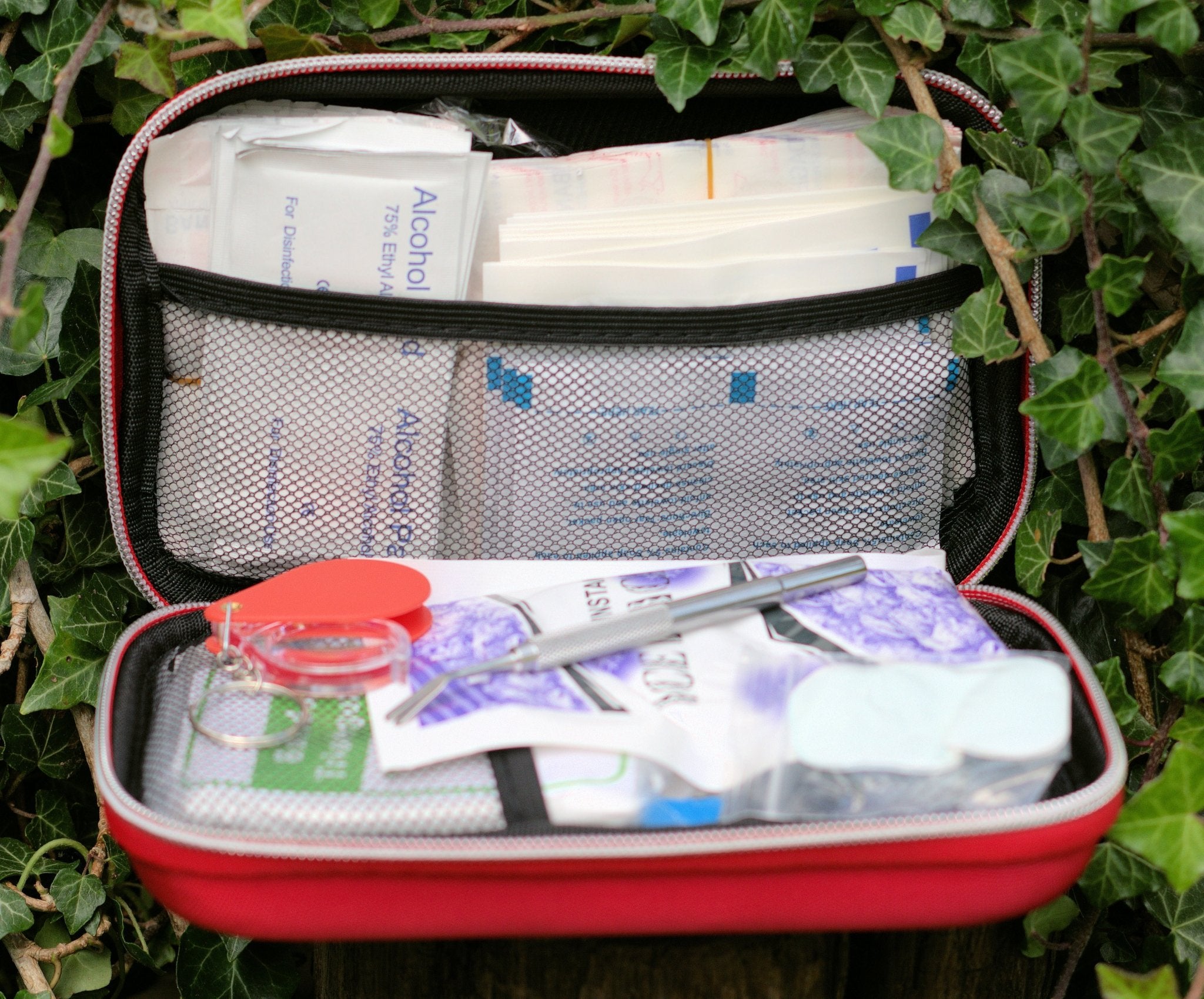 First Aid kit for Bushcraft, Campers, Hikers, Car, Bike, Preppers or ...