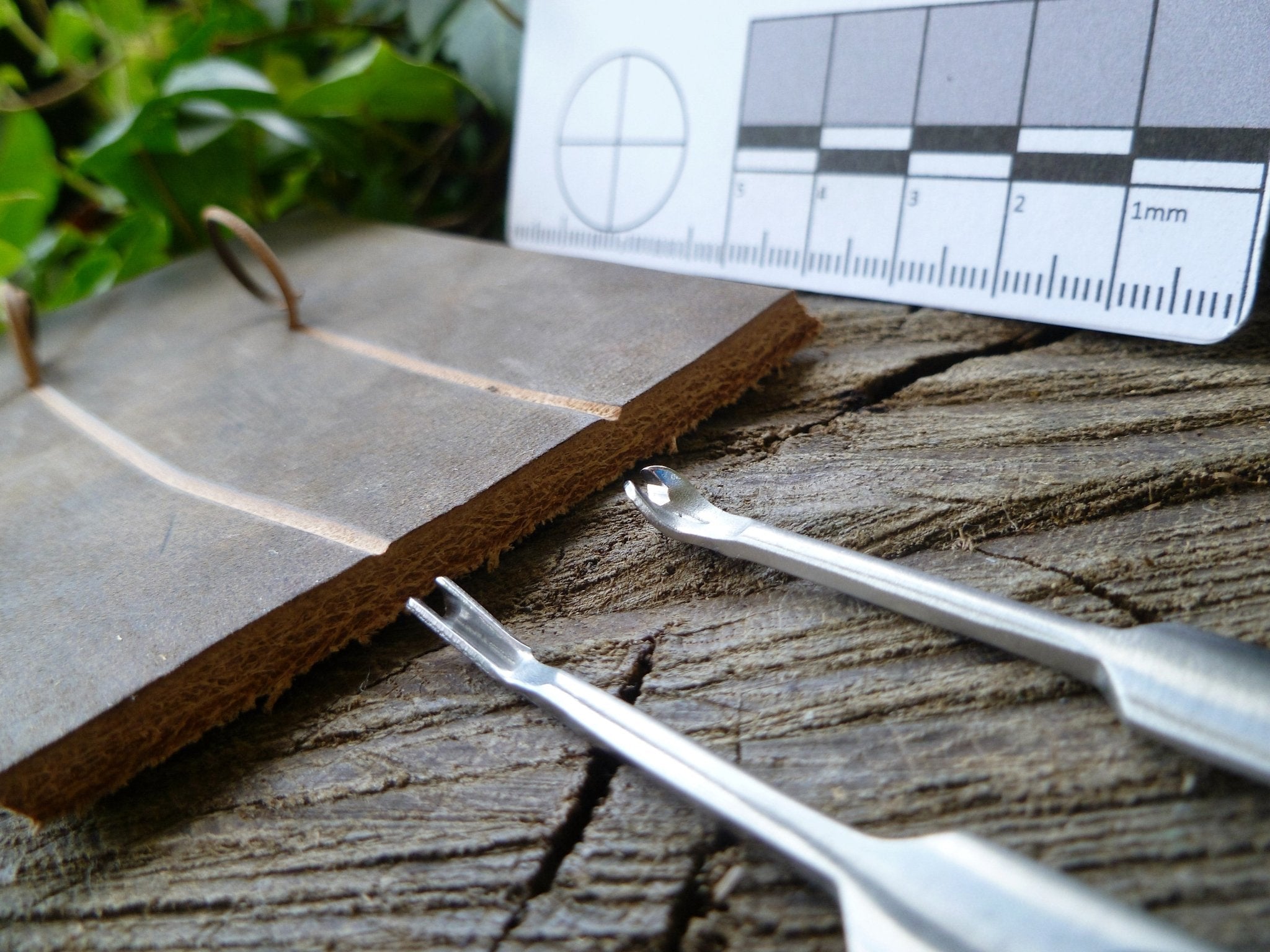 2 Leather Edge or groove U V Shaped Cutters – Hugginsattic