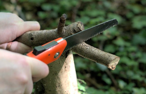 Small folding Orange saw for gardening, camping, – Hugginsattic