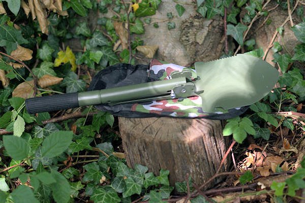 Small folding spade with pick and belt pouch – Hugginsattic